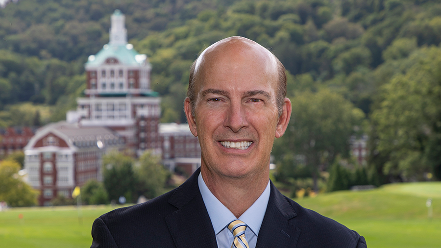 Omni Homestead GM receives lifetime achievement award
