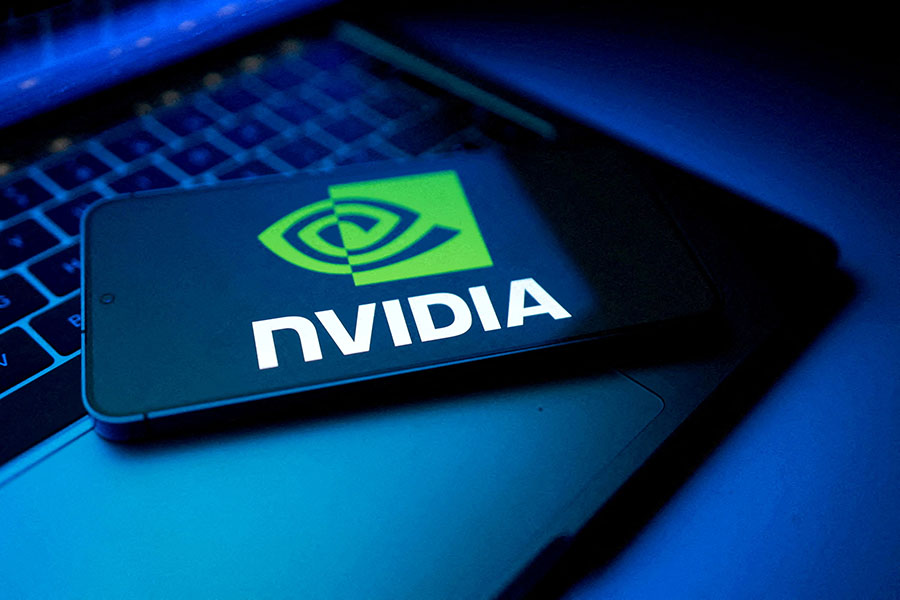 Nvidia Licenses Groq Chips, Hires Startup’s CEO