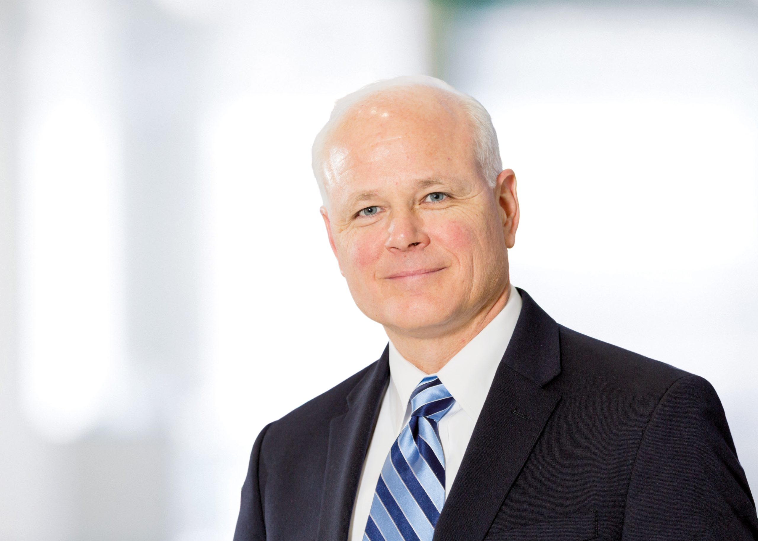 Krone to step down as Leidos CEO; Rolls-Royce exec to replace him ...